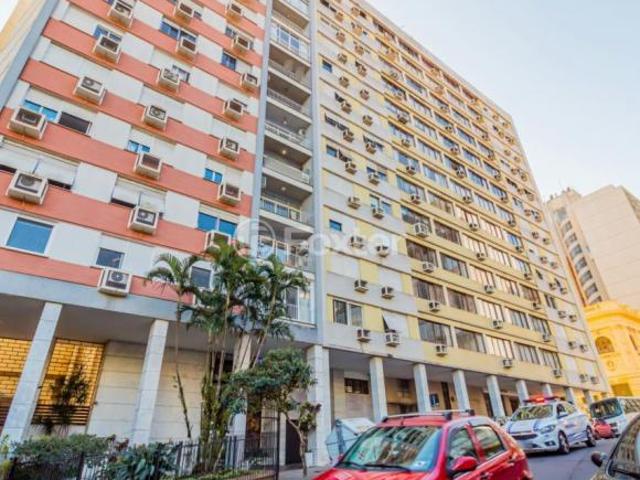 Apartamento, 3 dormitórios, 129.3 m², em Centro Histórico