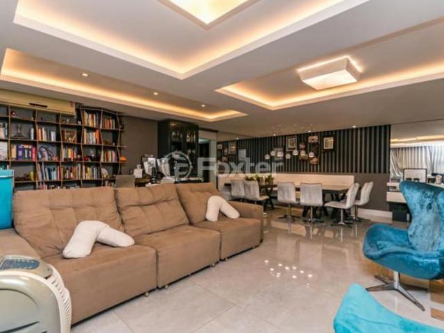 Apartamento, 3 dormitórios, 133 m², em Moinhos de Vento