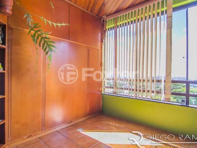 Apartamento, 3 dormitórios, 130.64 m², em Vila Jardim