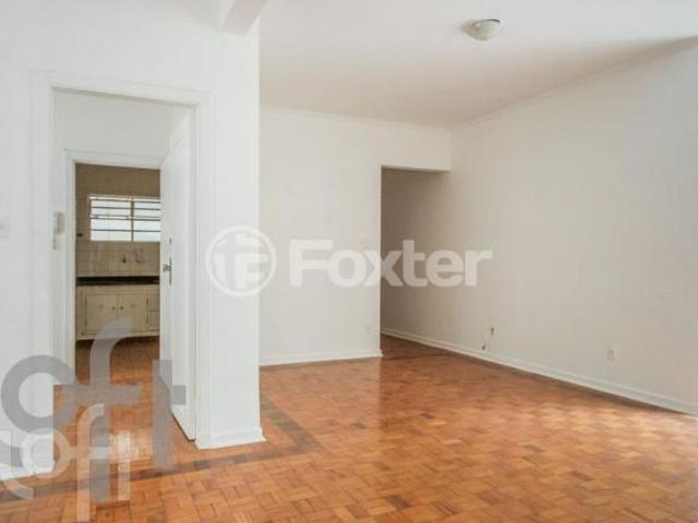Apartamento, 3 dormitórios, 130 m², em Cerqueira César