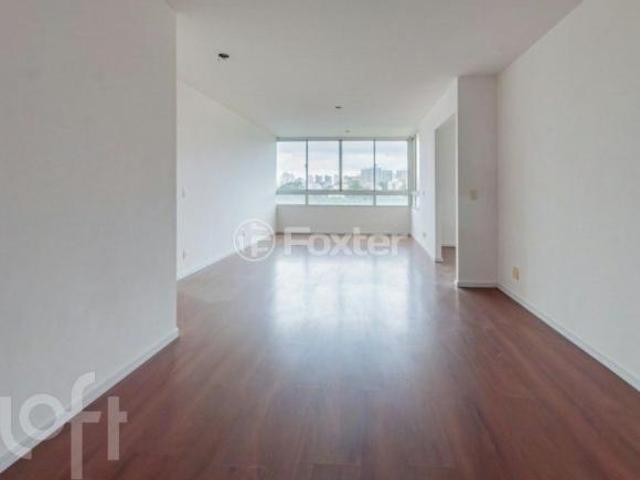 Apartamento, 3 dormitórios, 130 m², em Paraíso do Morumbi