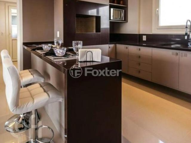 Apartamento, 3 dormitórios, 131.34 m², em São Sebastião