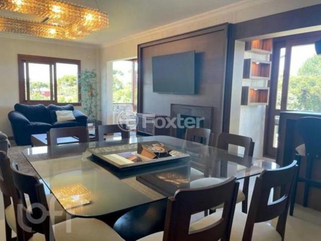 Apartamento, 3 dormitórios, 132.5 m², em Dutra