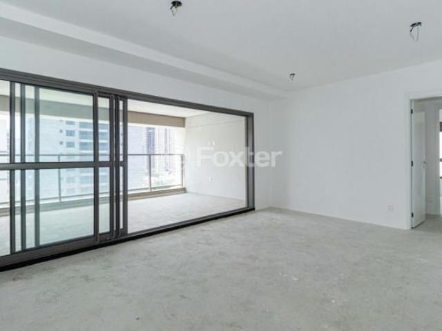 Apartamento, 3 dormitórios, 132 m², em Vila Clementino