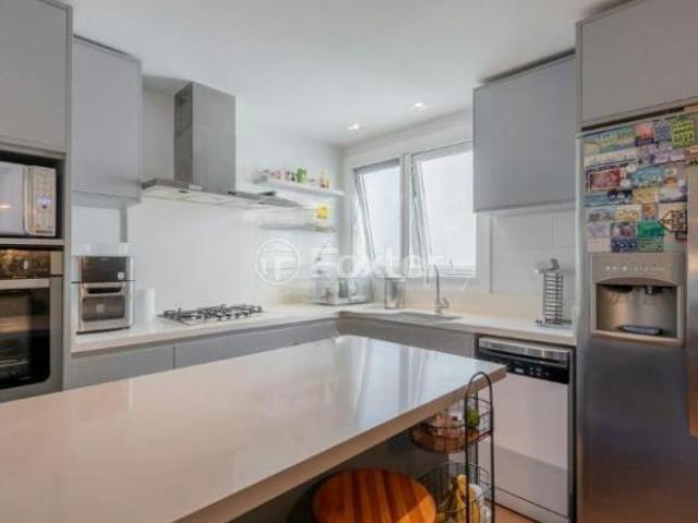 Apartamento, 3 dormitórios, 137 m², em Rio Branco