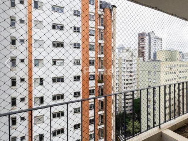 Apartamento, 3 dormitórios, 137 m², em Santa Cecília
