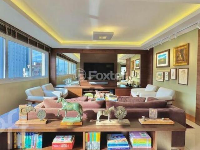 Apartamento, 3 dormitórios, 134.83 m², em Bela Vista