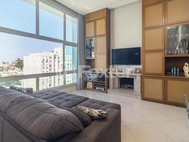 Apartamento, 3 dormitórios, 134.8 m², em Passo da Areia
