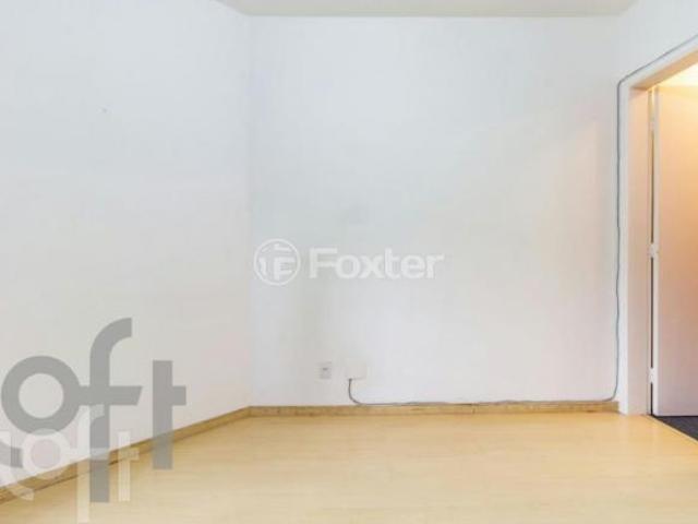Apartamento, 3 dormitórios, 135 m², em Jardim das Acácias