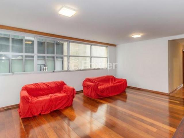 Apartamento, 3 dormitórios, 135 m², em Santa Cecília