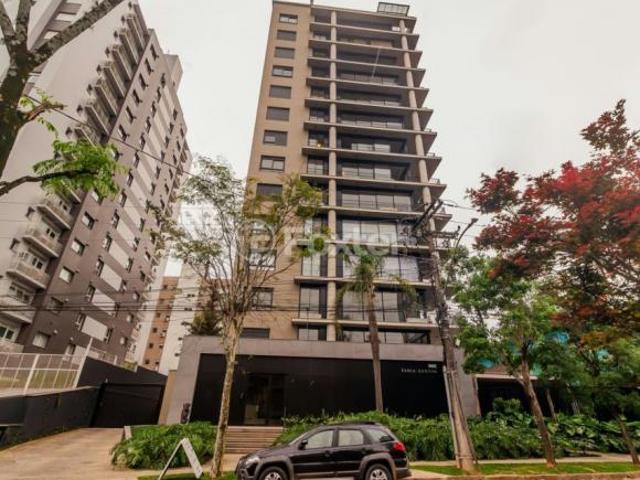 Apartamento, 3 dormitórios, 136.41 m², em Petrópolis