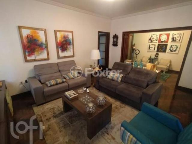 Apartamento, 3 dormitórios, 136.3 m², em Centro Histórico