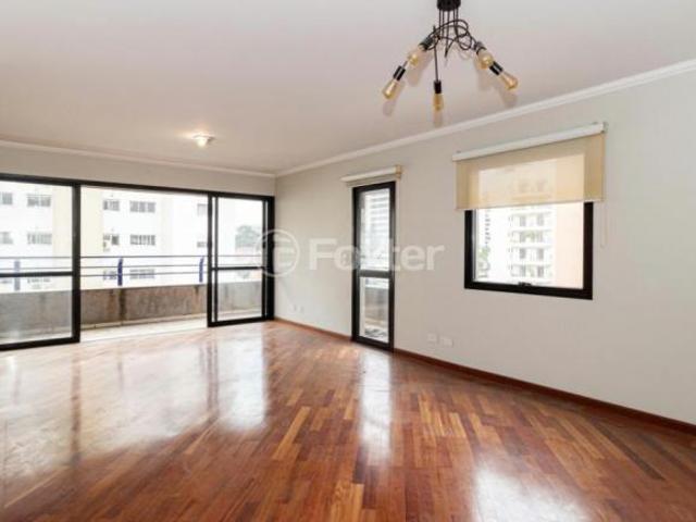 Apartamento, 3 dormitórios, 136 m², em Brooklin Novo