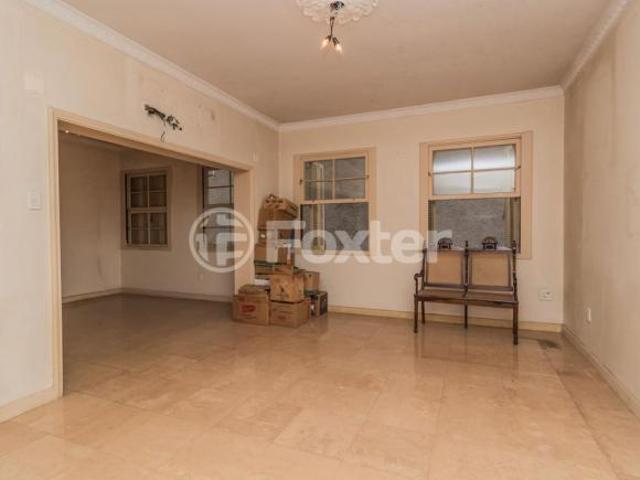 Apartamento, 3 dormitórios, 136 m², em Centro Histórico