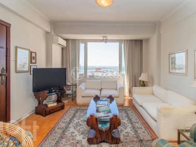 Apartamento, 3 dormitórios, 136 m², em Independência