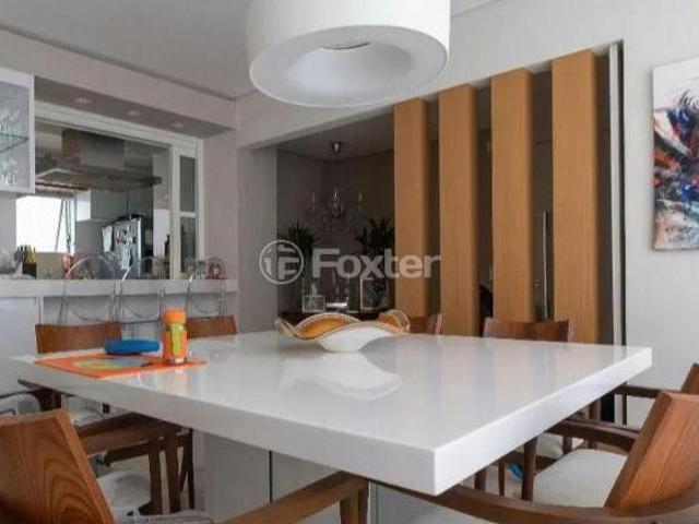 Apartamento, 3 dormitórios, 136 m², em Jardim Paulista