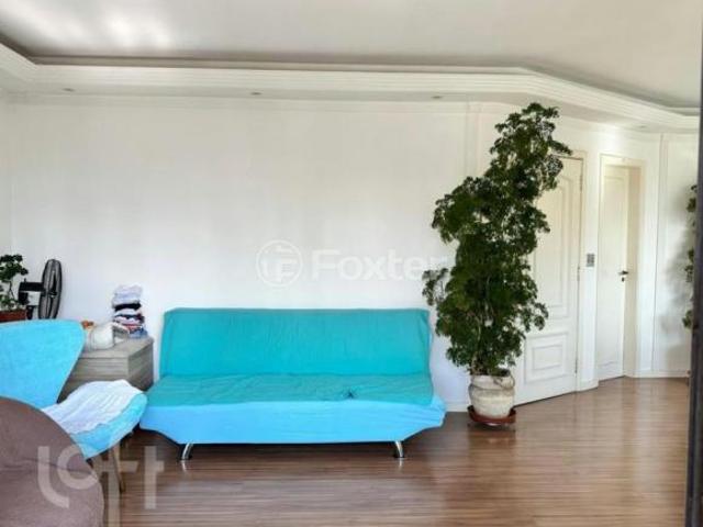 Apartamento, 3 dormitórios, 136 m², em Santa Teresinha