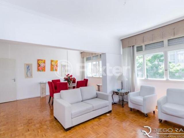 Apartamento, 3 dormitórios, 138.17 m², em Bom Fim