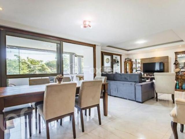 Apartamento, 3 dormitórios, 138.15 m², em Três Figueiras