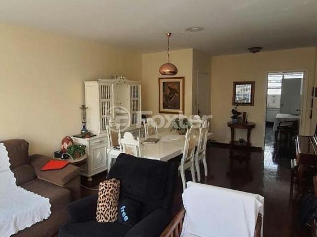 Apartamento, 3 dormitórios, 138 m², em Bela Vista