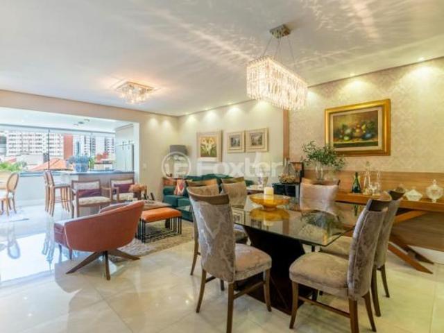 Apartamento, 3 dormitórios, 139 m², em Bela Vista