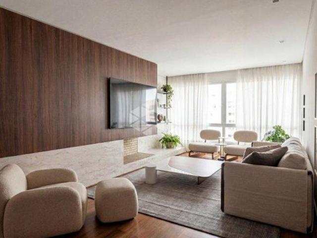 Apartamento 3 dormitórios 1 suíte 119m² 1 vaga no bairro Moinhos de Vento
