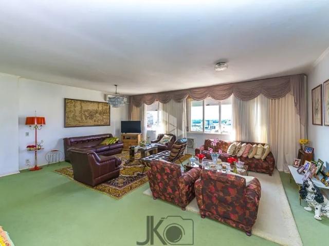 Apartamento 3 dormitórios 1 suíte 169m² 1 vaga no bairro Independência