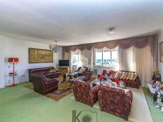 Apartamento 3 dormitórios 1 suíte 169m² 1 vaga no bairro Independência
