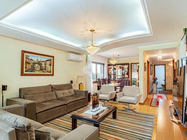 Apartamento 3 Dormitórios, 1 suíte, 2 Vagas de garagem, à Venda, bairro Higienópolis, Porto Alegre/R