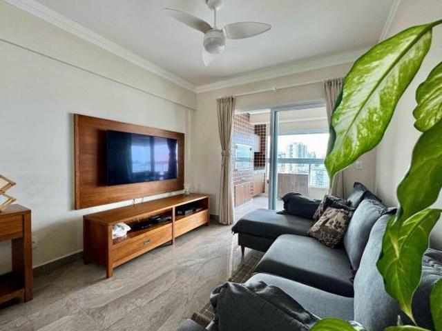Apartamento 3 dormitórios 1 suíte à Venda na Astúrias no Guarujá | QVista Int.