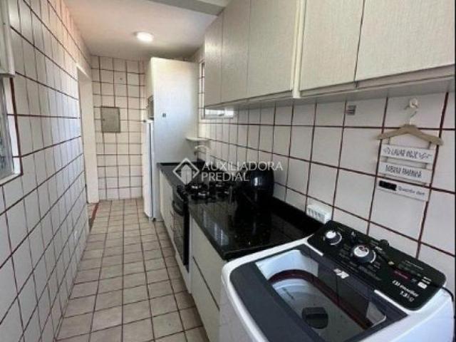Apartamento 3 dormitorios 1 suite, mobiliado a apenas 50 metros do mar Face Norte
