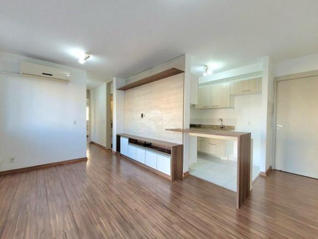 Apartamento 3 dormitórios 1 Vaga de garagem no bairro Humaita, em Porto Alegre