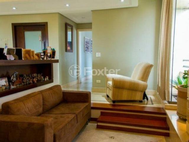 Apartamento, 3 dormitórios, 248 m², em Vila Gilda