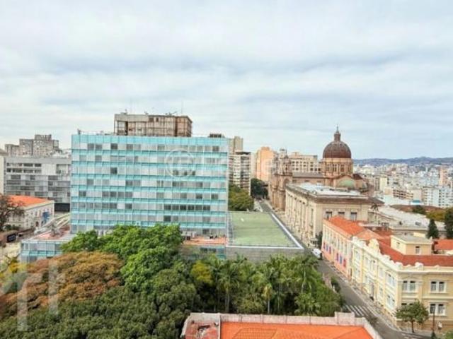 Apartamento, 3 dormitórios, 251.02 m², em Centro Histórico