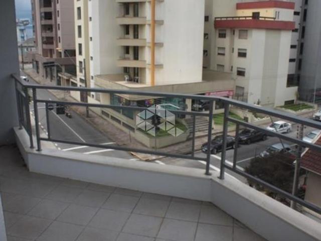 Apartamento 3 dormitórios