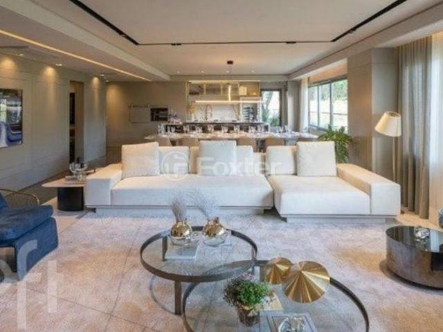 Apartamento, 3 dormitórios, 260.11 m², em Jardim Europa