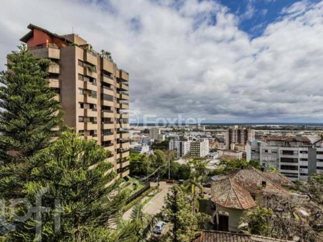 Apartamento, 3 dormitórios, 260 m², em Moinhos de Vento