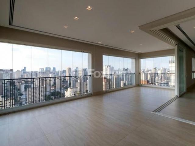 Apartamento, 3 dormitórios, 274 m², em Vila Olímpia