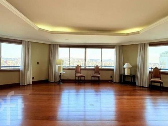 Apartamento, 3 dormitórios, 283.52 m², em Bela Vista