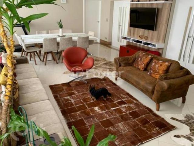 Apartamento, 3 dormitórios, 200 m², em Jardim Paulista