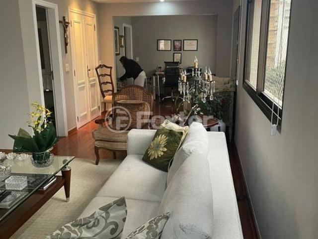 Apartamento, 3 dormitórios, 200 m², em Santa Cecília