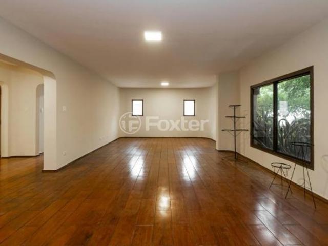 Apartamento, 3 dormitórios, 204 m², em Jardim Paulista
