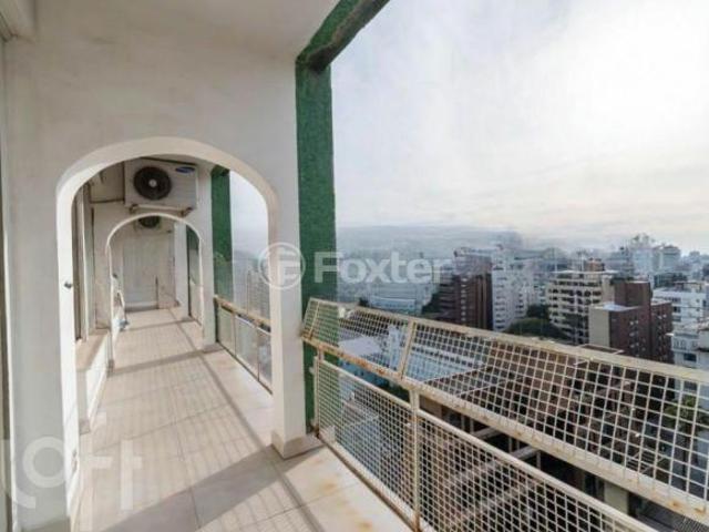 Apartamento, 3 dormitórios, 205 m², em Bom Fim