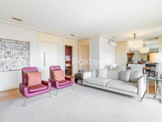 Apartamento, 3 dormitórios, 210 m², em Santa Cecília
