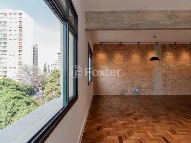 Apartamento, 3 dormitórios, 212 m², em Consolação