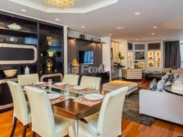Apartamento, 3 dormitórios, 212 m², em Santa Cecília