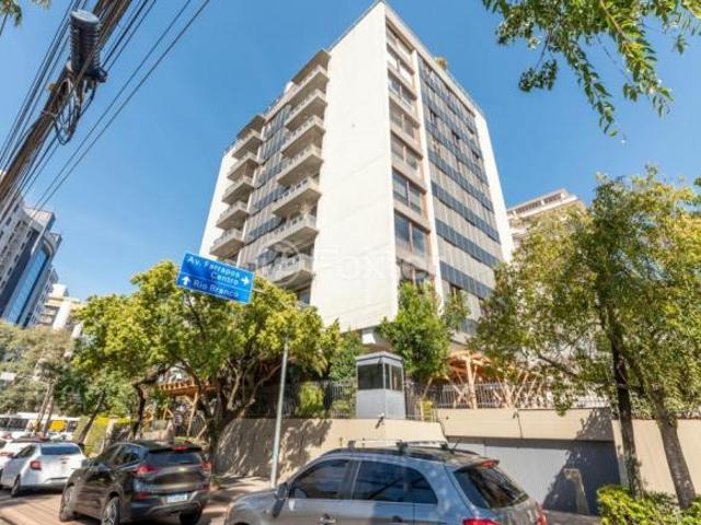 Apartamento, 3 dormitórios, 217.89 m², em Moinhos de Vento