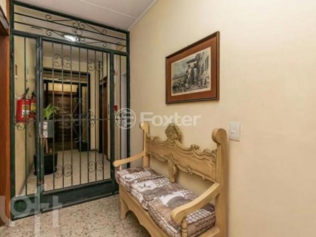 Apartamento, 3 dormitórios, 217.3 m², em Independência