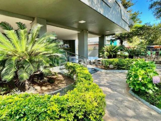 Apartamento, 3 dormitórios, 216 m², em Marechal Rondon