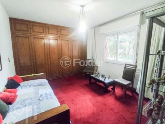 Apartamento, 3 dormitórios, 230 m², em Bela Vista